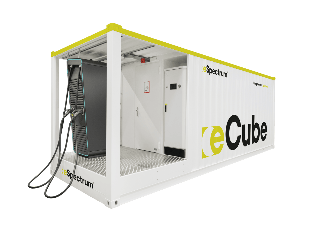 eCube vereint Batteriespeicher und Ladestation in einem Container - TIR ...