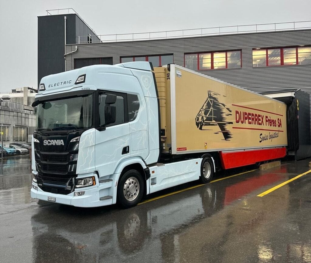 Vom V8 auf BEV bei Duperrex Frères SA durchaus vorstellbar - TIR transNews