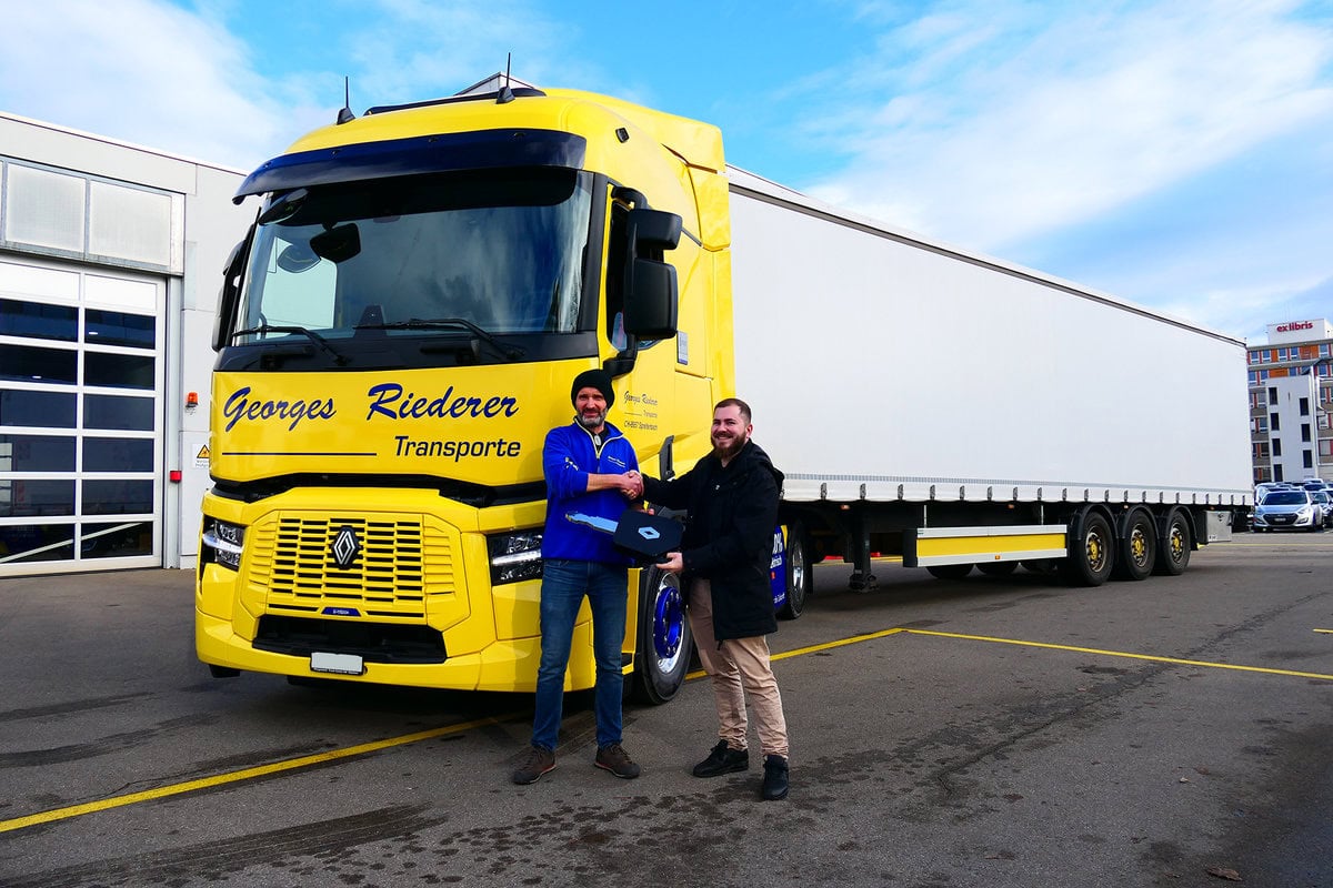 Erster im 2025 ausgelieferter E-Tech ging nach Spreitenbach - TIR transNews