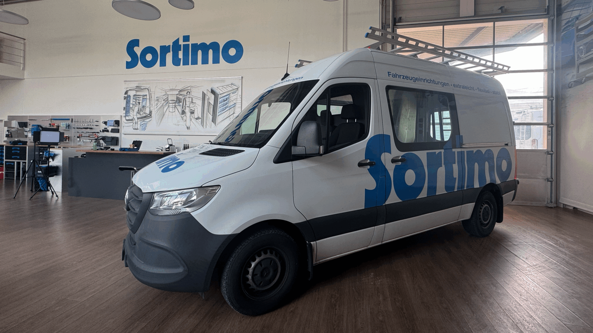 Sortimo macht den Sprinter zum mobilen Arbeitsplatz - TIR transNews